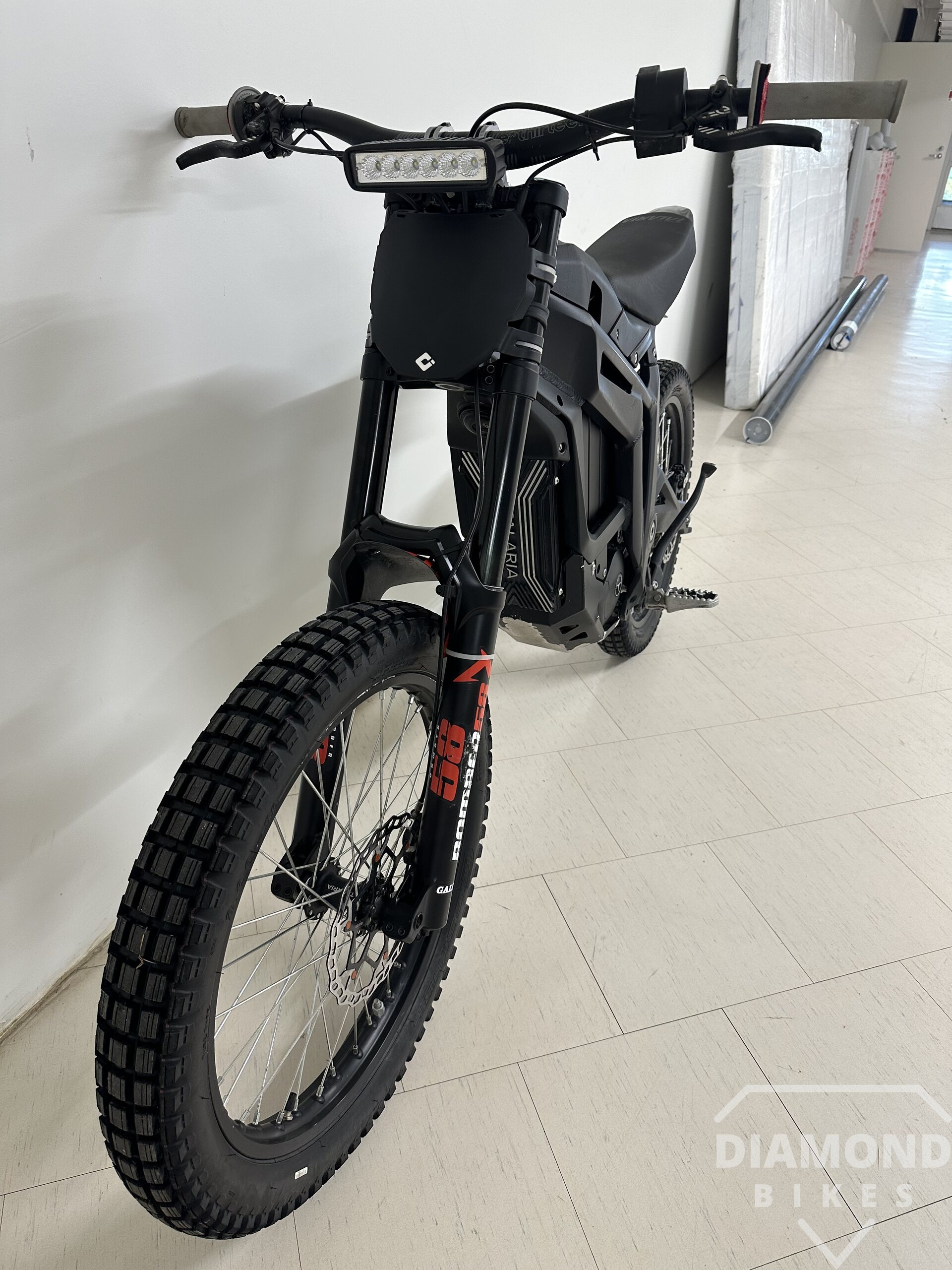 Talaria Sting L1E | Timanttiset Vaihtopyörät | Diamondbikes